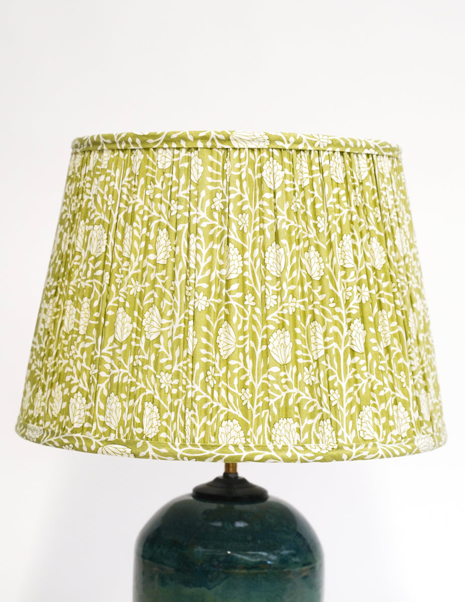 SHADE BLOOM POD GREEN