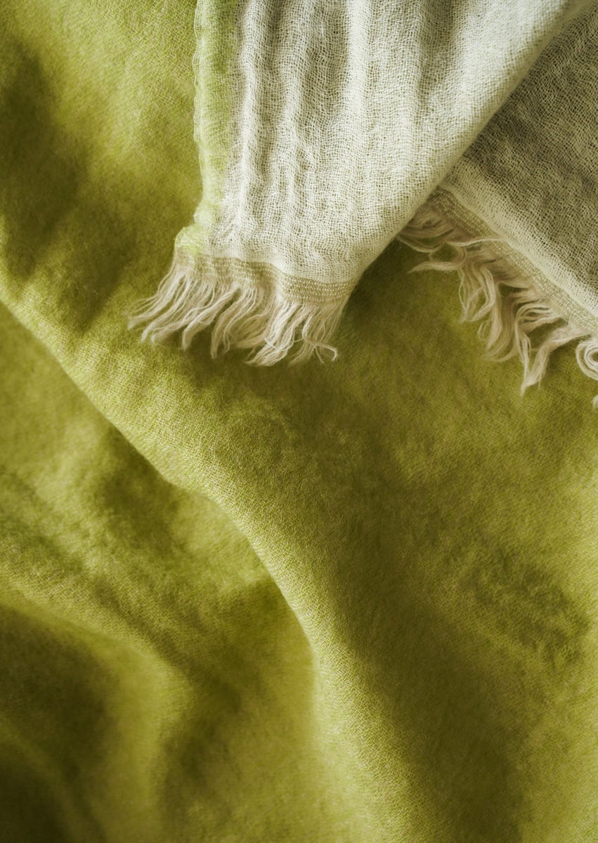 THROW WOOLLEN PLAIN LIME CREAM