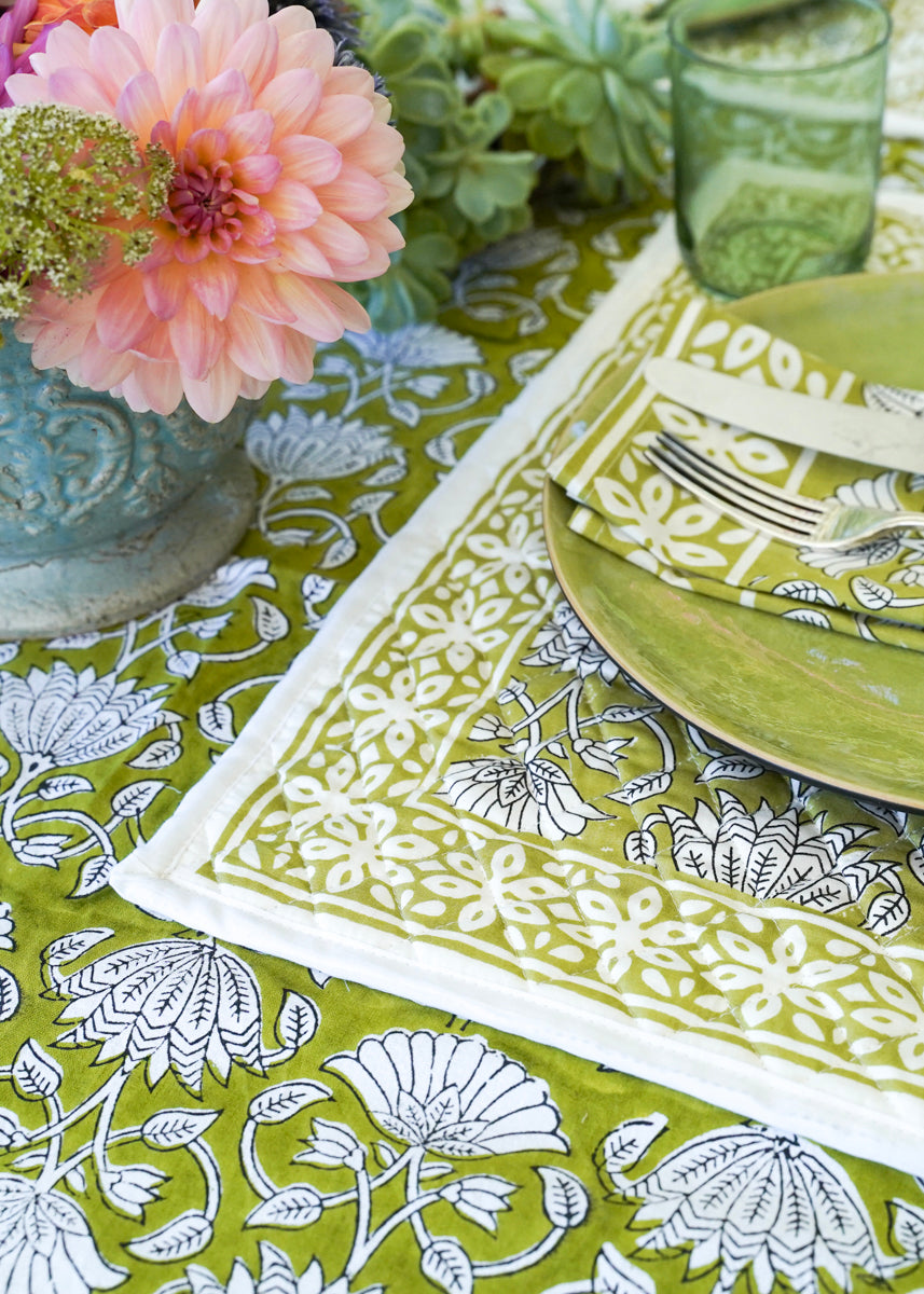 PLACEMAT SET FLORAL LOTUS OLIVE